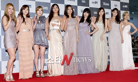 Girls’ Generation Shines on the Red Carpet