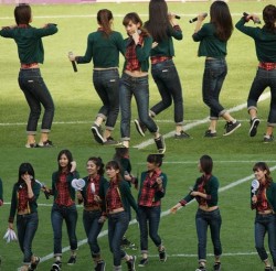 Girls’ Generation Without High Heels Attracts Attention