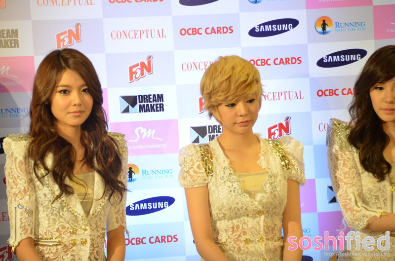 Girls’ Generation at Singapore Press Conference