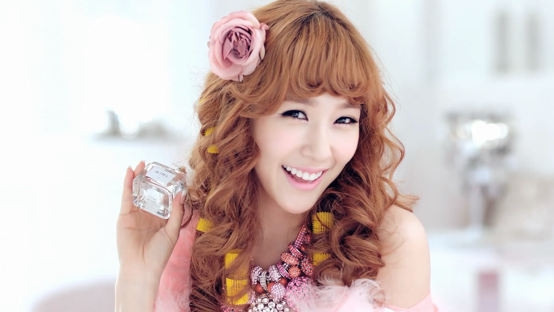 Girls’ Generation Attends ‘GiRL de Provence’ Perfume Launch Event